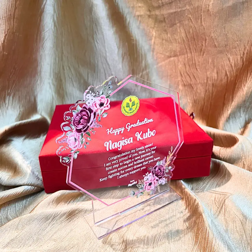 Plakat Akrilik Kado Wisuda Instan - Solusi Custom Plakat Nomer 1 di ...